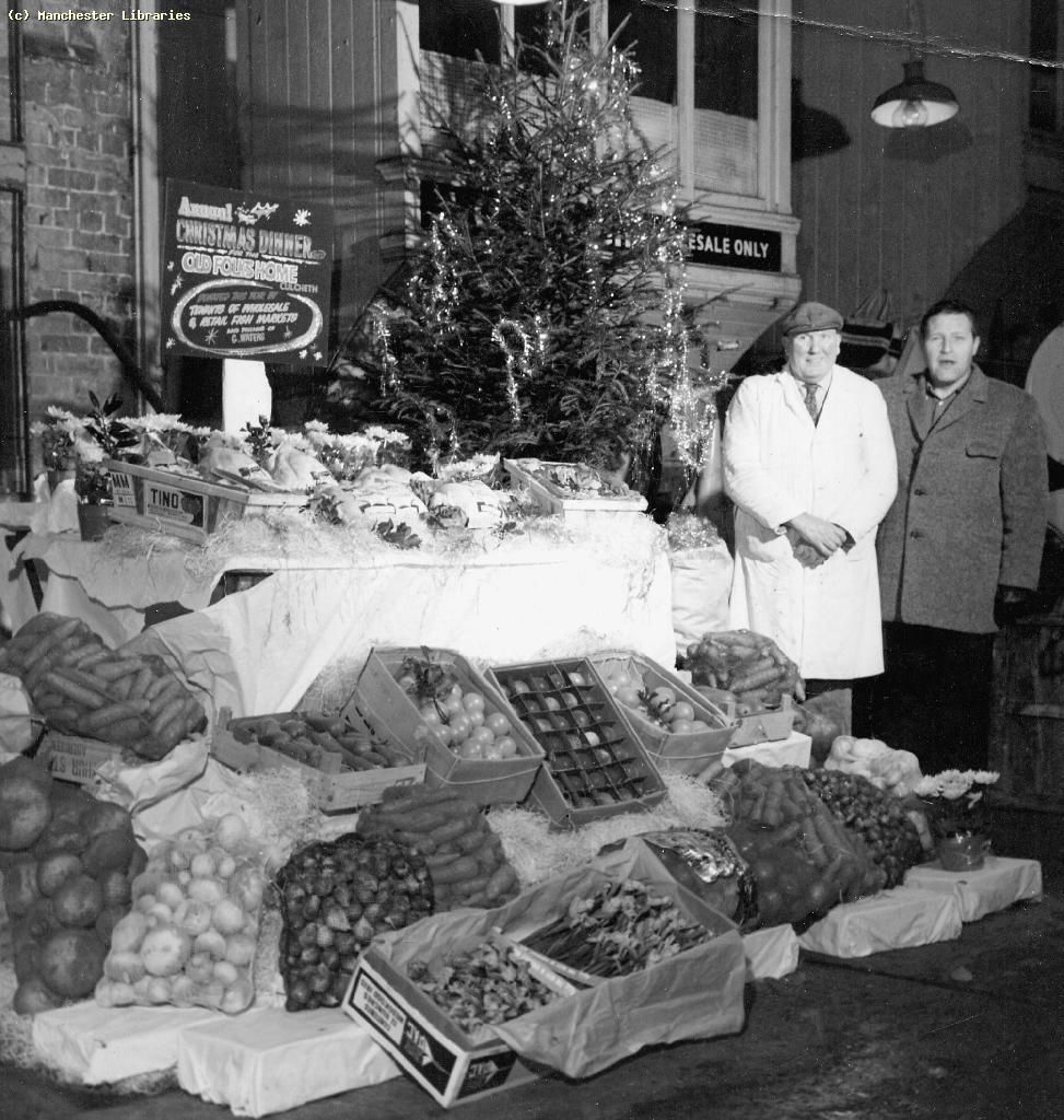 m59718 – Smithfield Market, Market, Goods presented by tennants of ...